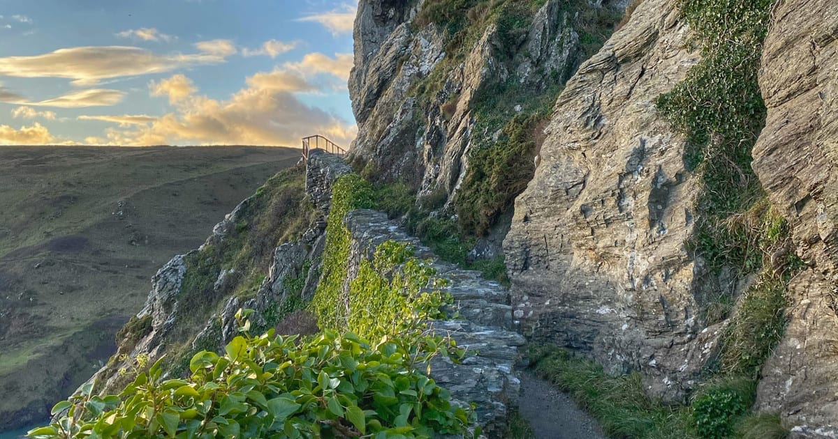 South West Coast Path | Walking Holidays | South Sands Hotel